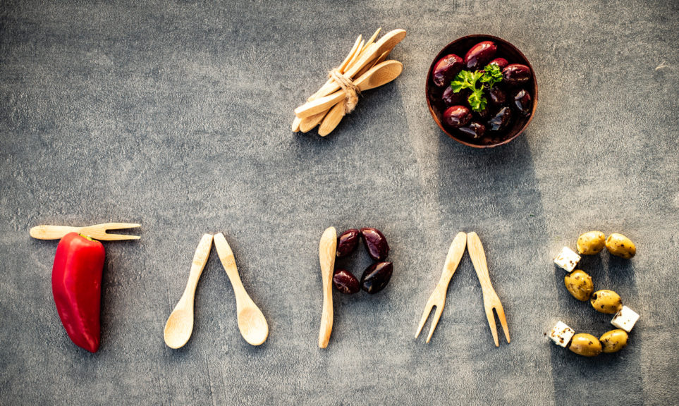 Hoe organiseer je een tapas feestje (met 34 gezonde tapas recepten ... Hoe organiseer je een tapas feestje (met 34 gezonde tapas recepten ...